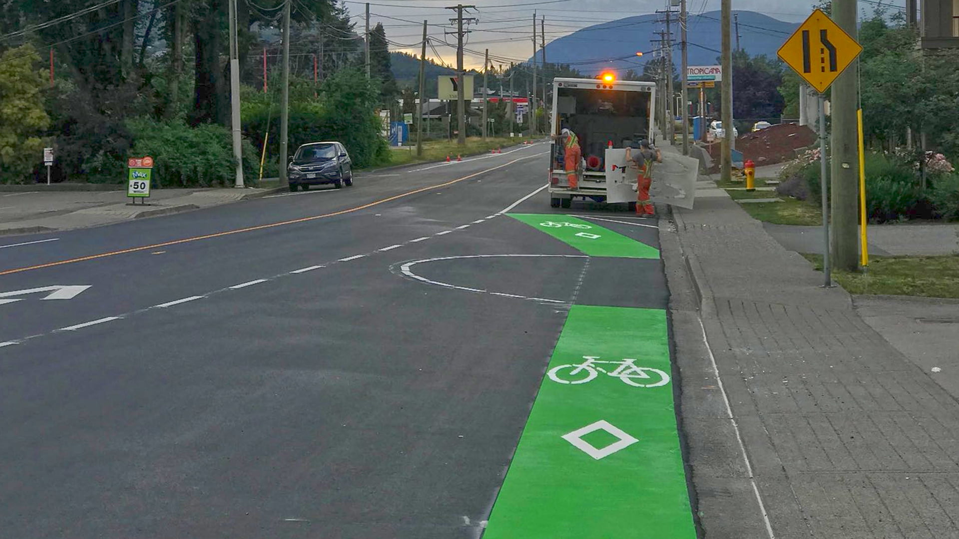 Cold Applied MMA Surfacing – PumaTrack | Hitex North America